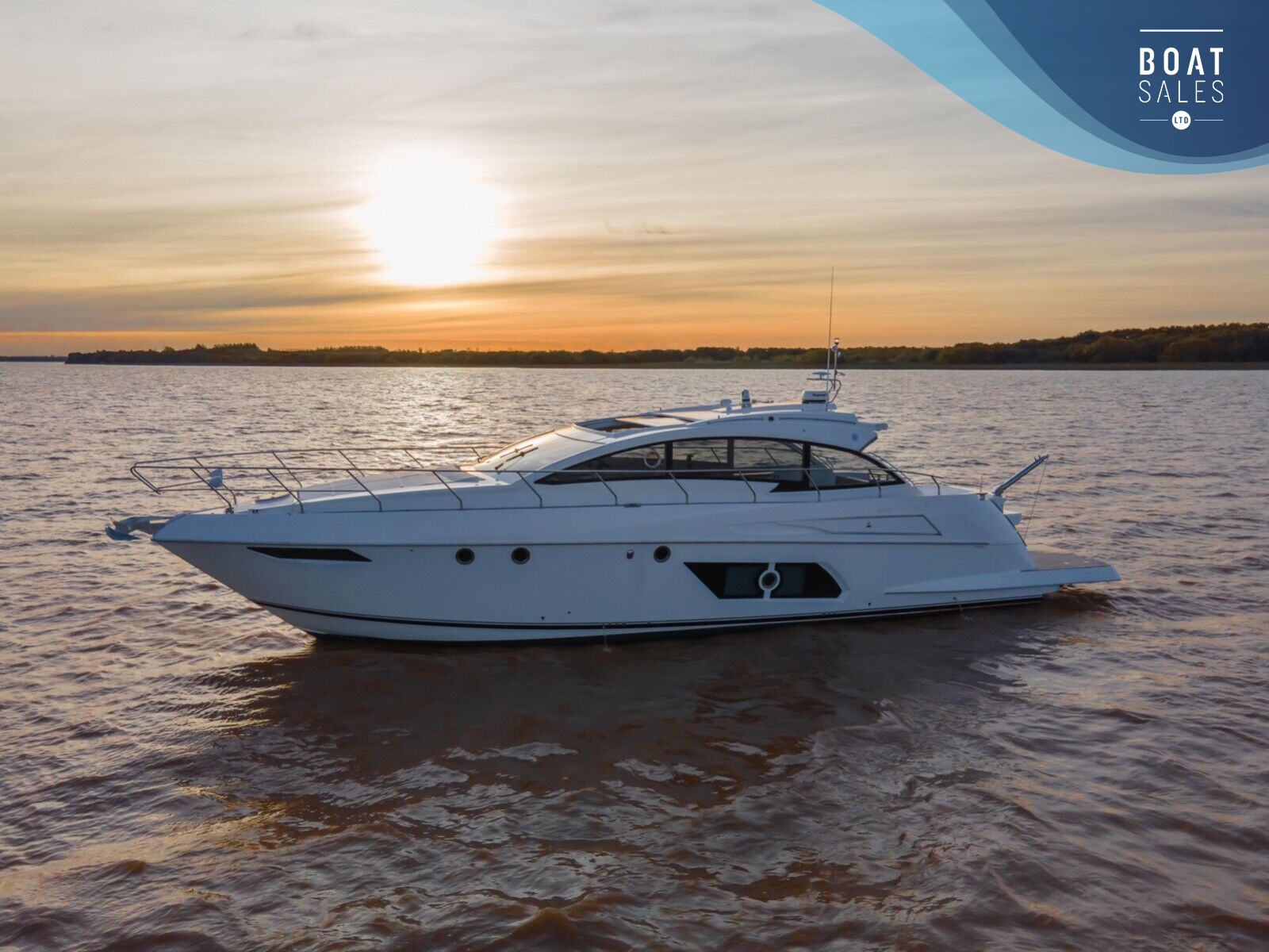 NEW Segue 58 Sport HT – Unique, Elegant and Exclusive! In Stock @factory | The Dry Docks